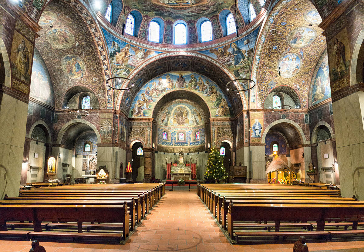 Rosenkranz-Basilika - Steglitzer Kirche begeistert viele Menschen